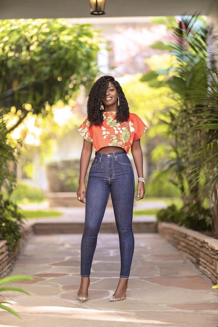 7 Crop Top Styling Ideas That Will Turn Heads - Omowumi's Blog ...